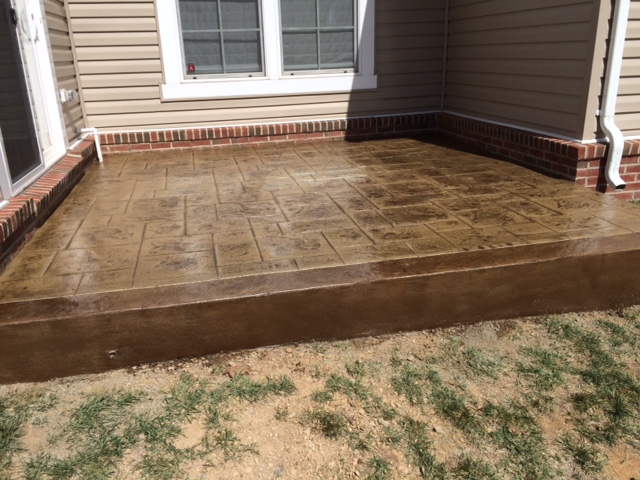 Ashlar Slate Buff Patio with Border | Blackwater Concrete